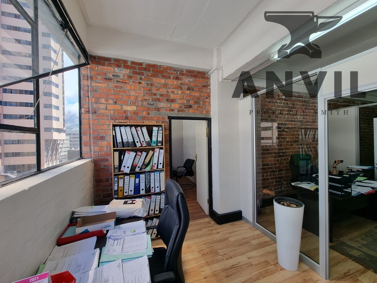 A Grade Modern Commercial Property To Let in the Cape Town City Centre