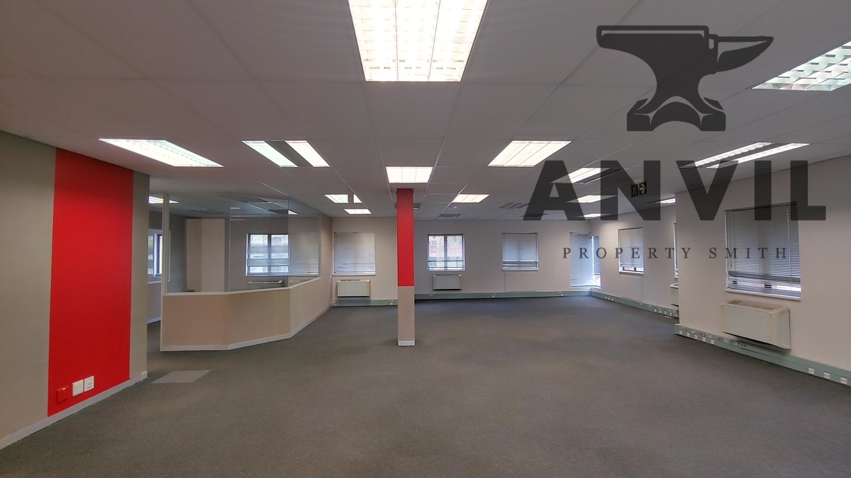 Office to let in Silver Lakes