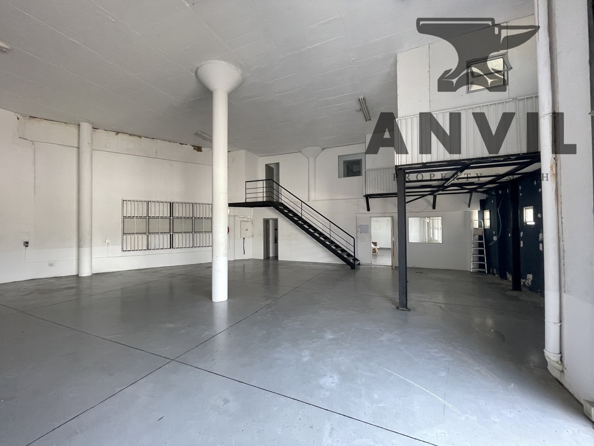 Warehouse Space To Let — Unit 8, Greenfields Business Centre