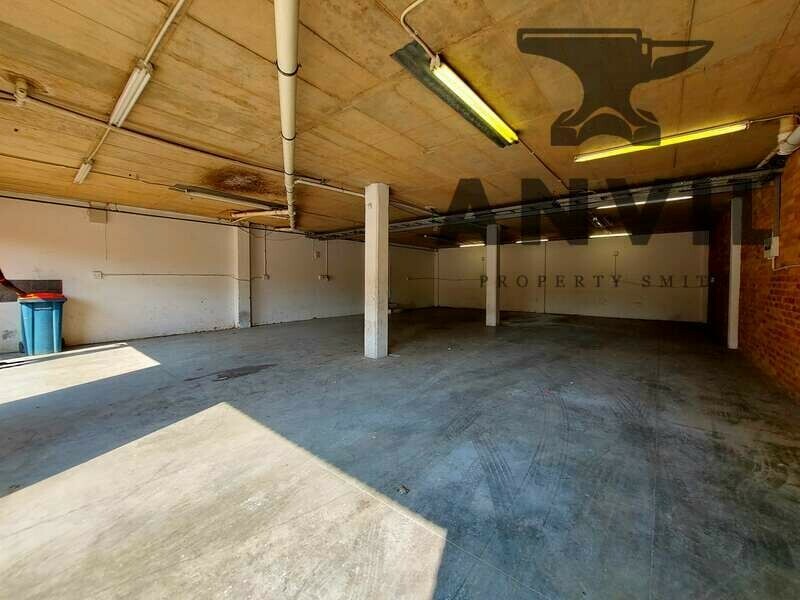 Warehouse Space To Let — Store Unit 3-4, Ruimsig Centre