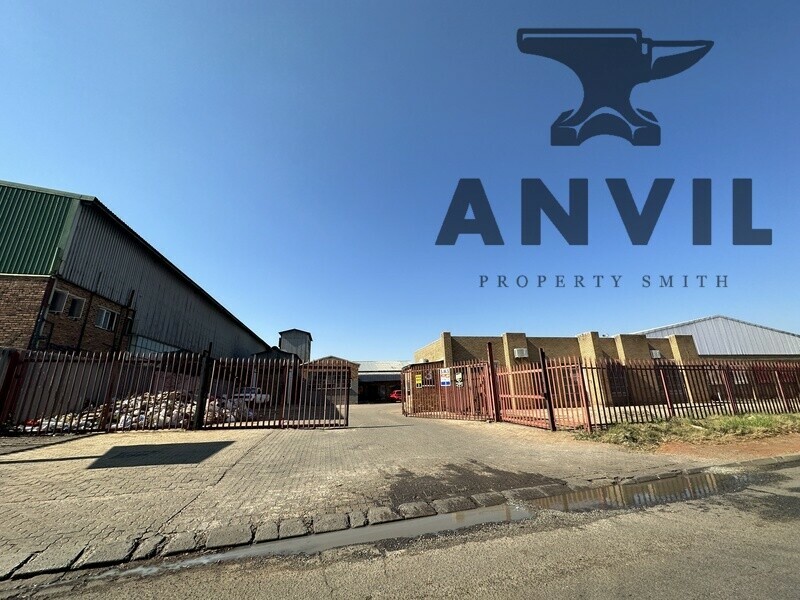 Compact 240m2 Warehouse to let in Anderbolt