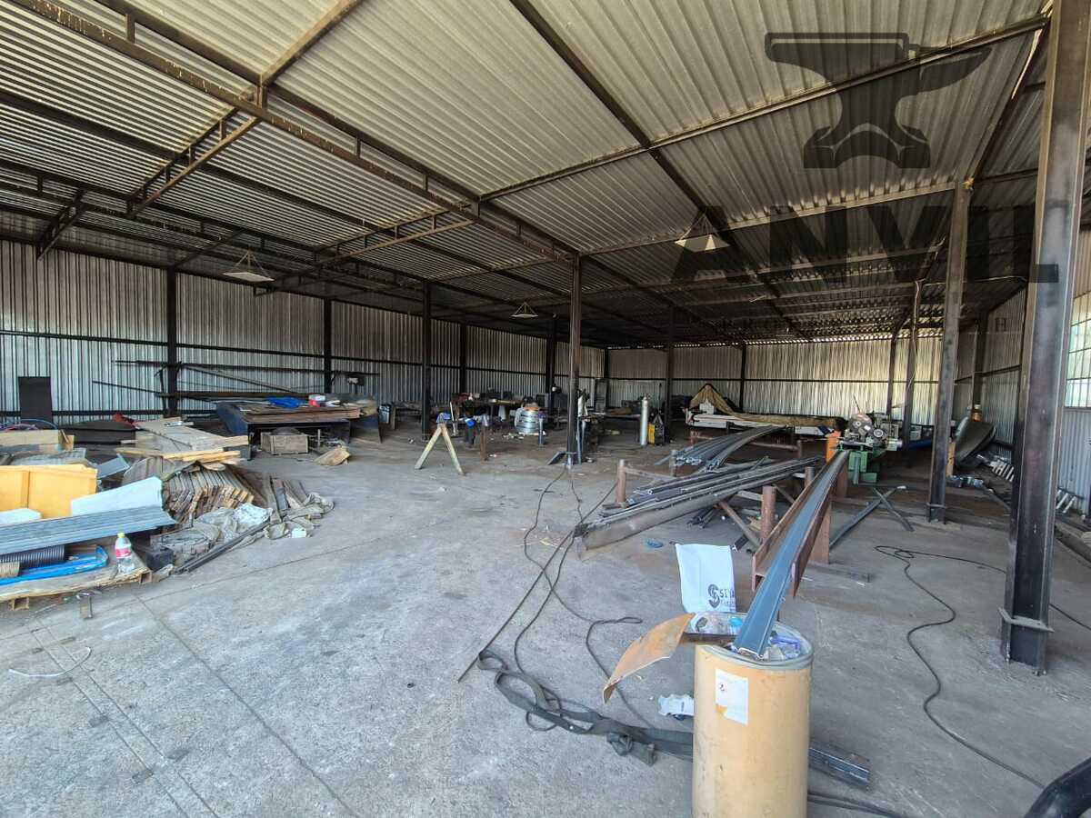 Warehouse Space To Let — 2100sqm warehouse available in Alrode