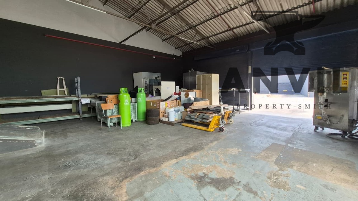 Warehouse Space To Let — Unit 10 , 1 Pogson St, North End