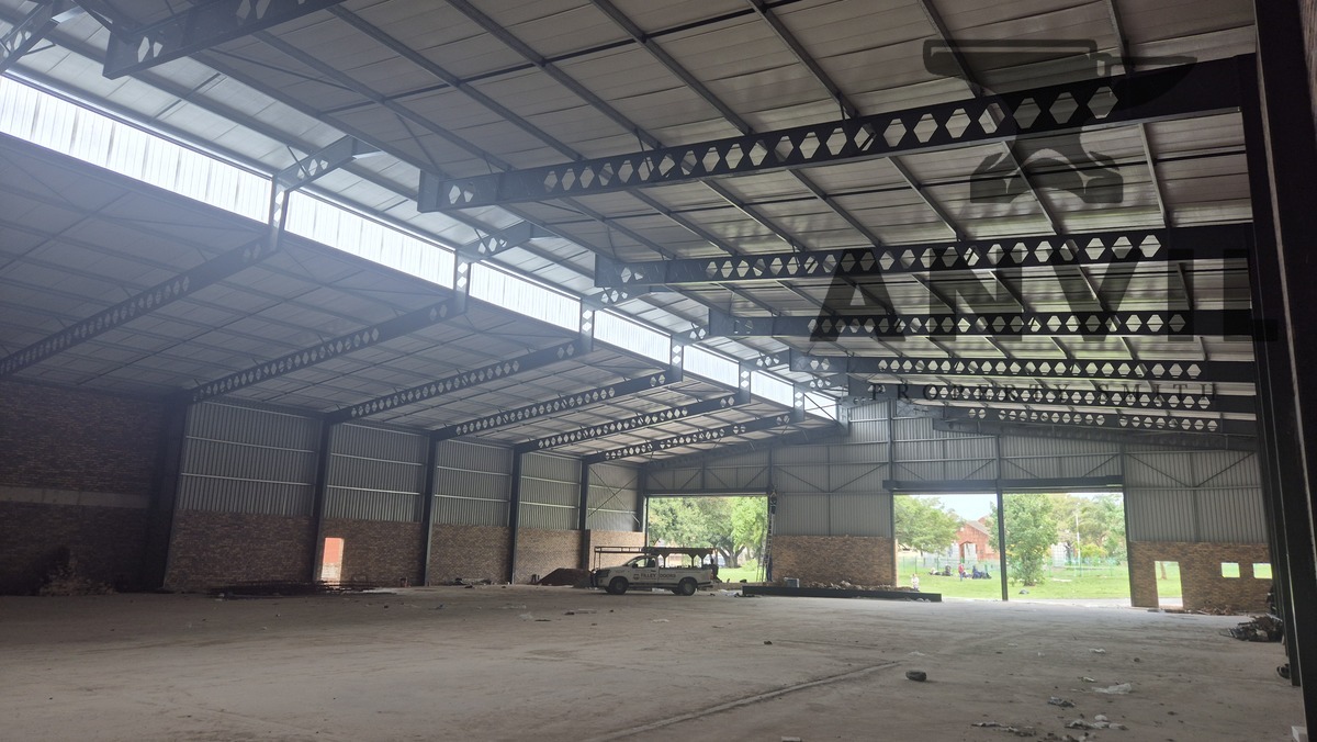 Warehouse Space To Let — 5 Braiswick Place, 1670m2 Warehouse