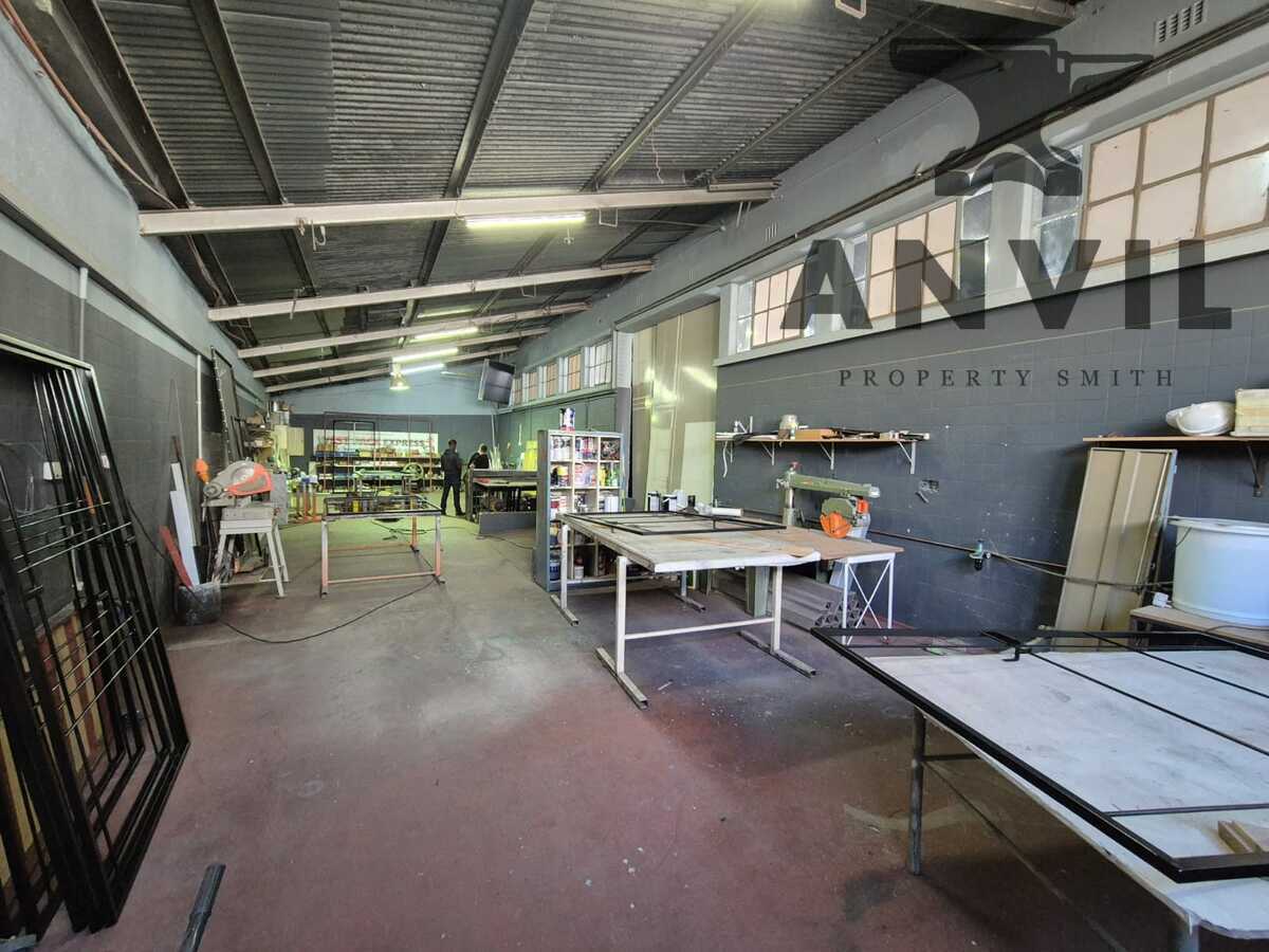 Warehouse Space To Let — 750m² Ideal for Light Manufacturing