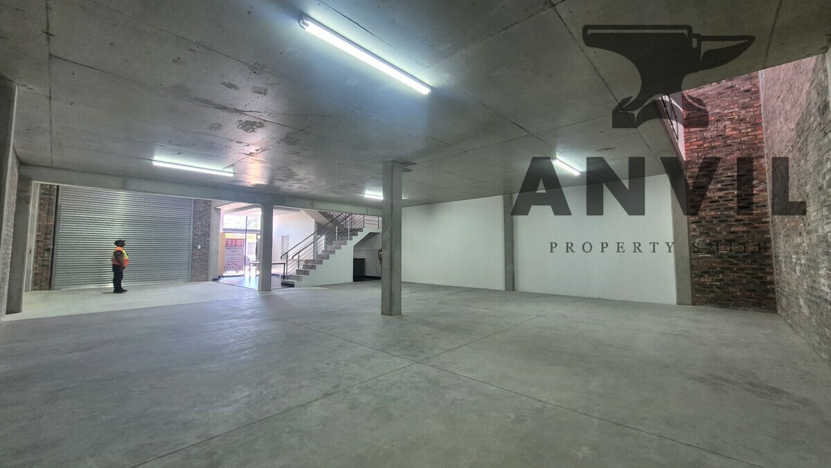 Warehouse Space To Let — Unit 10, Blackwood Corner Business