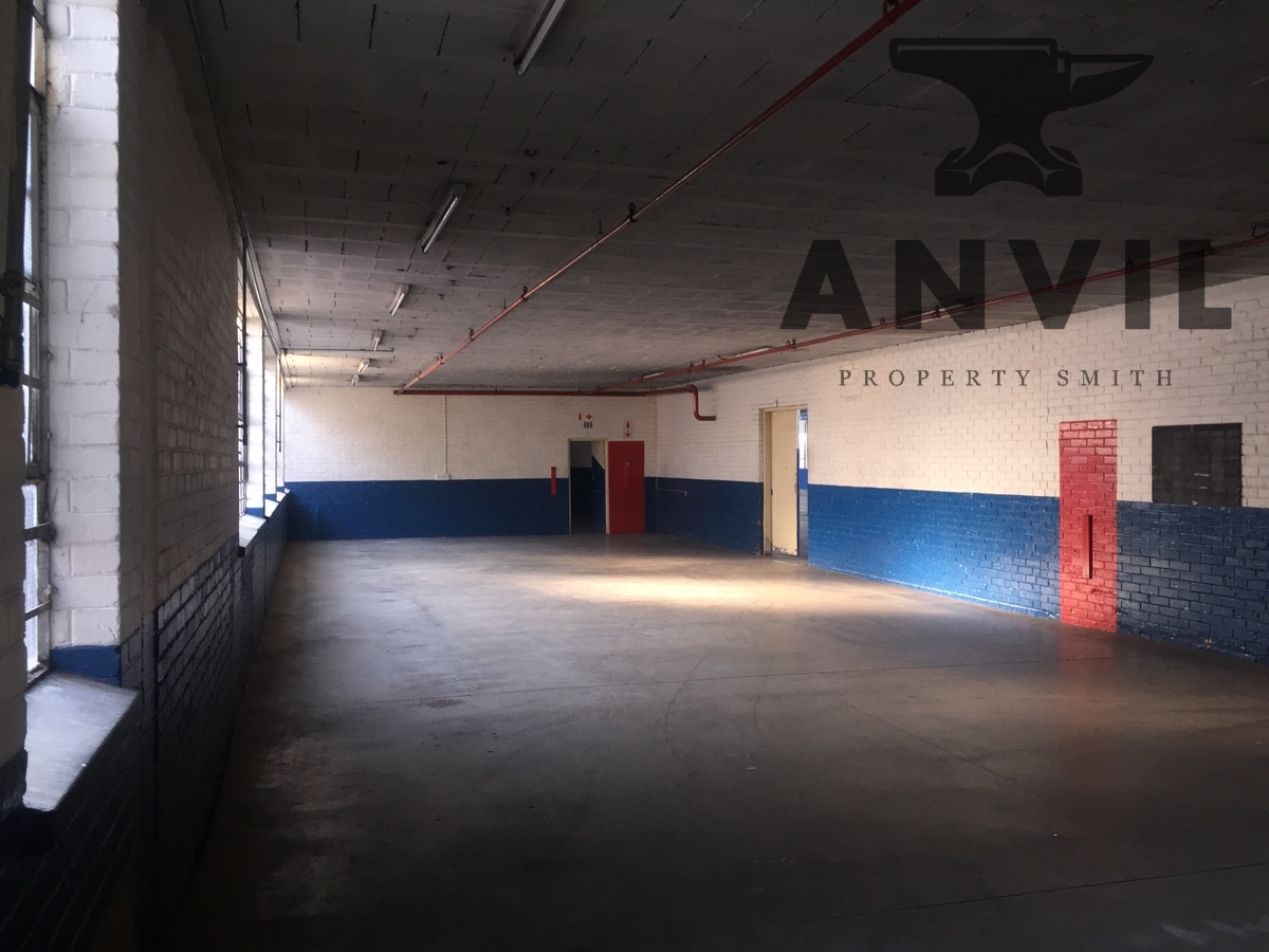 Spacious Units to let at 138 Main Reef Rd in Benrose.