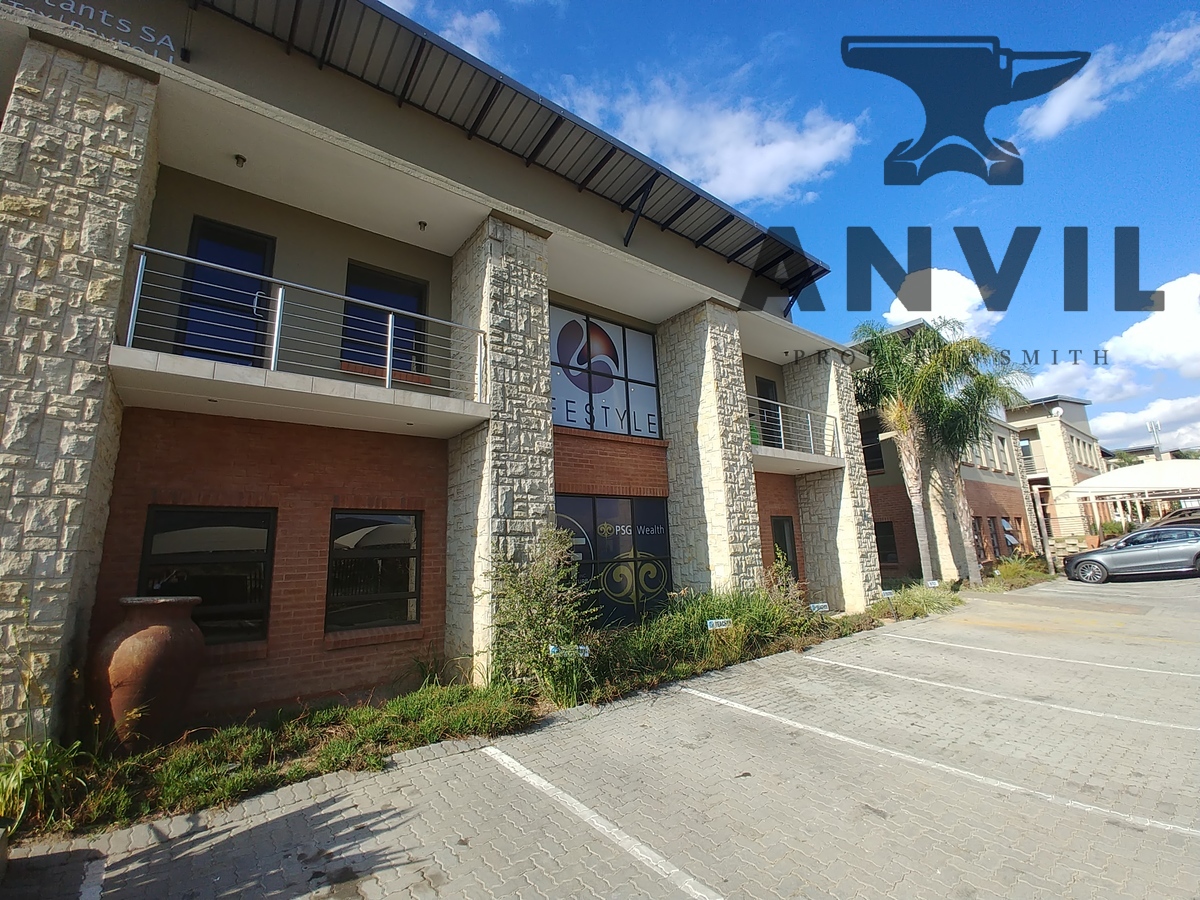 Spacious unit allowing signage onto Hendrik Potgieter rd