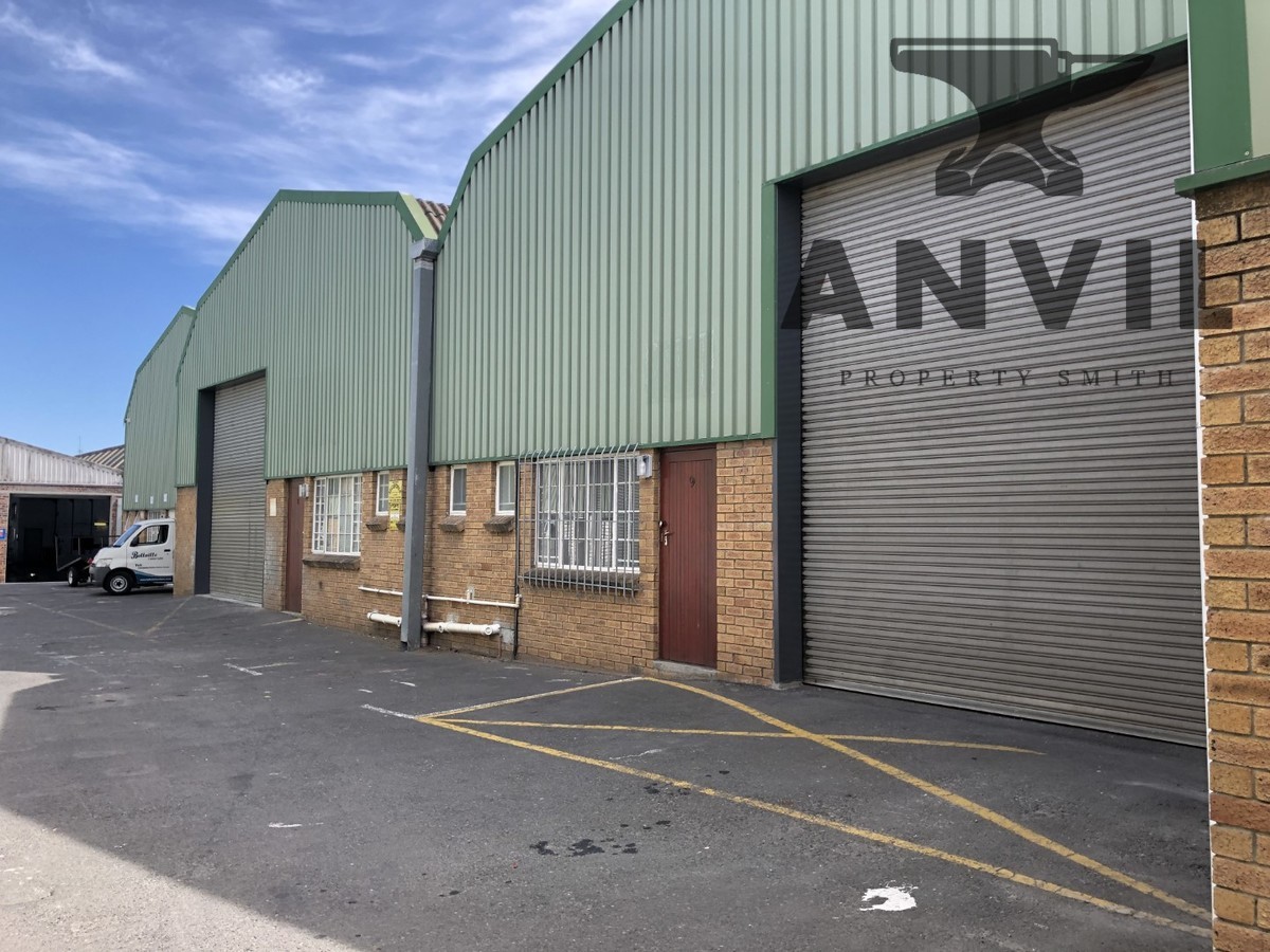 Small Industrial warehouse available to-let in Parow East