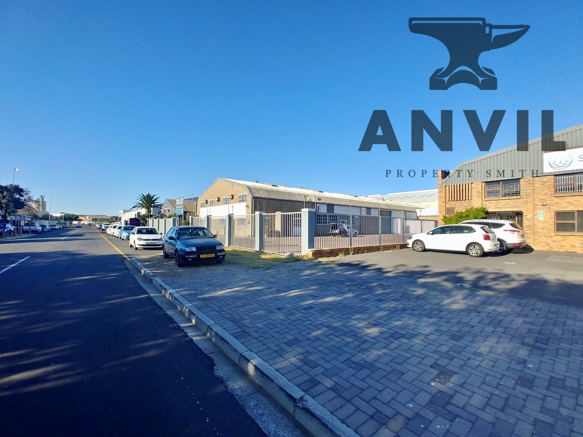 Beautiful Freestanding Warehouse Building To Let in Montague Gardens