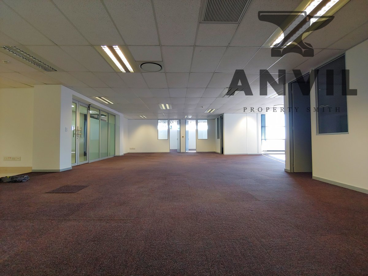 Amazing 4th Floor Office To Let in Constantia Kloof with Free-way Exposure!