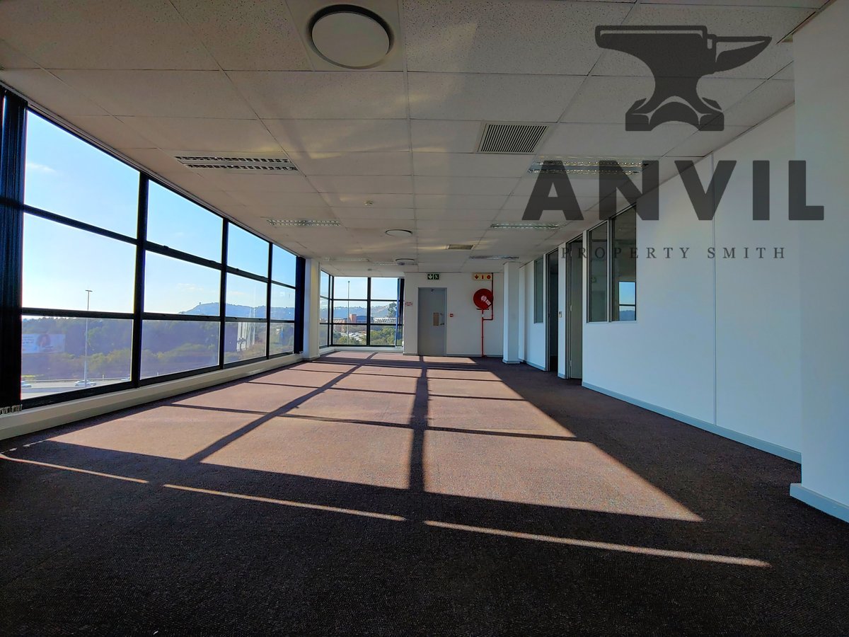 Amazing 4th Floor Office To Let in Constantia Kloof with Free-way Exposure!