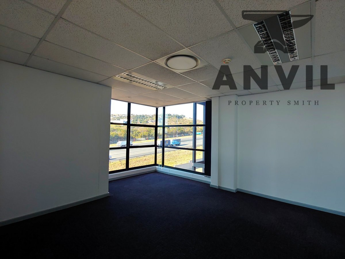 Amazing 4th Floor Office To Let in Constantia Kloof with Free-way Exposure!