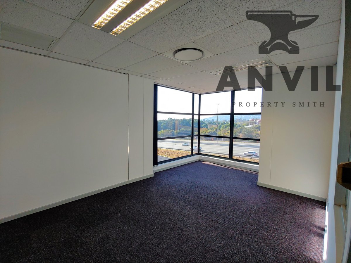 Amazing 4th Floor Office To Let in Constantia Kloof with Free-way Exposure!